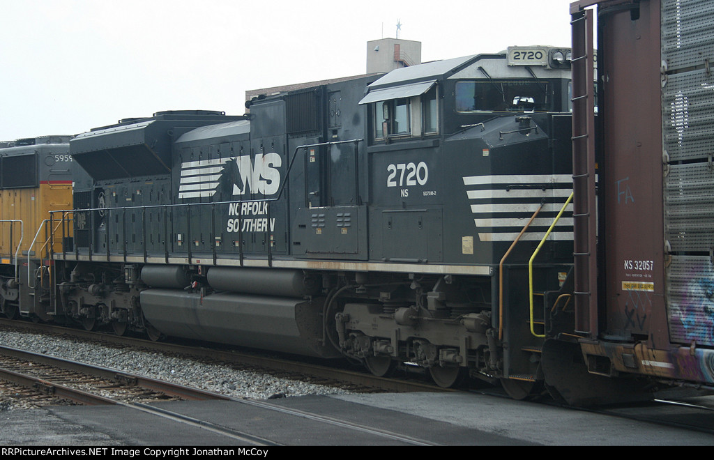 NS 2720